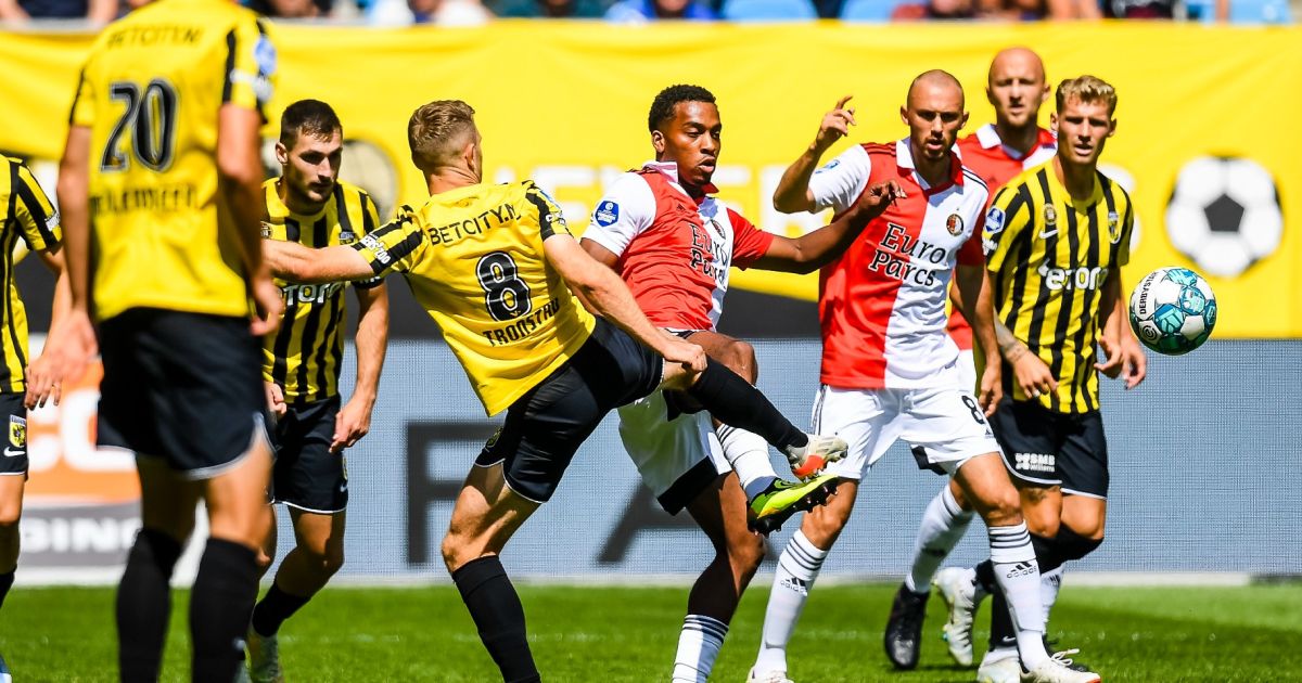 Feyenoord start nieuw Eredivisie-seizoen met doelpuntenregen in Arnhem ...