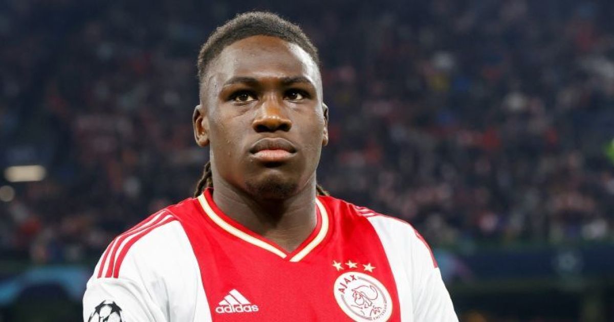 Bassey terug in Ibrox Stadium: 'Heel gek gevoel om terug te zijn ...