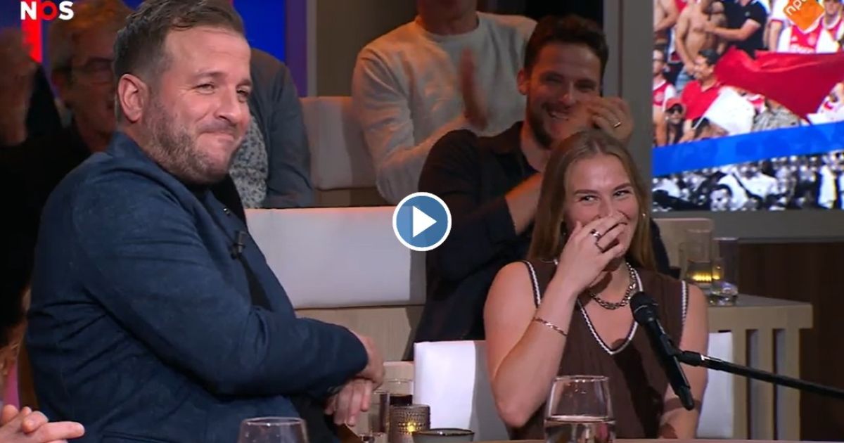 Ajax-keepster krijgt applaus voor comeback tegen Van der Vaart: 'Wacht ...